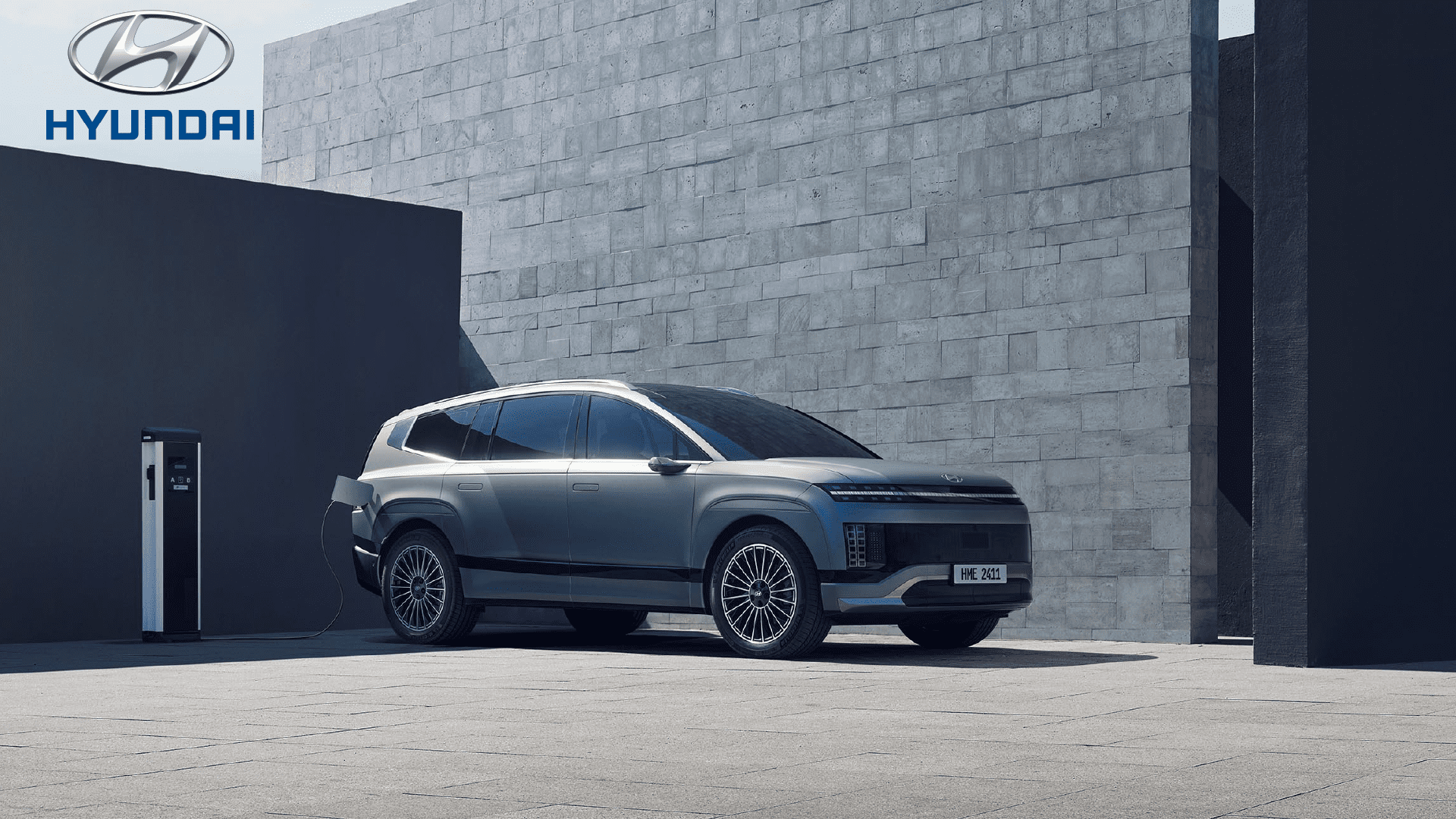 Hyundai Deploys HCloud Globally via Equinix